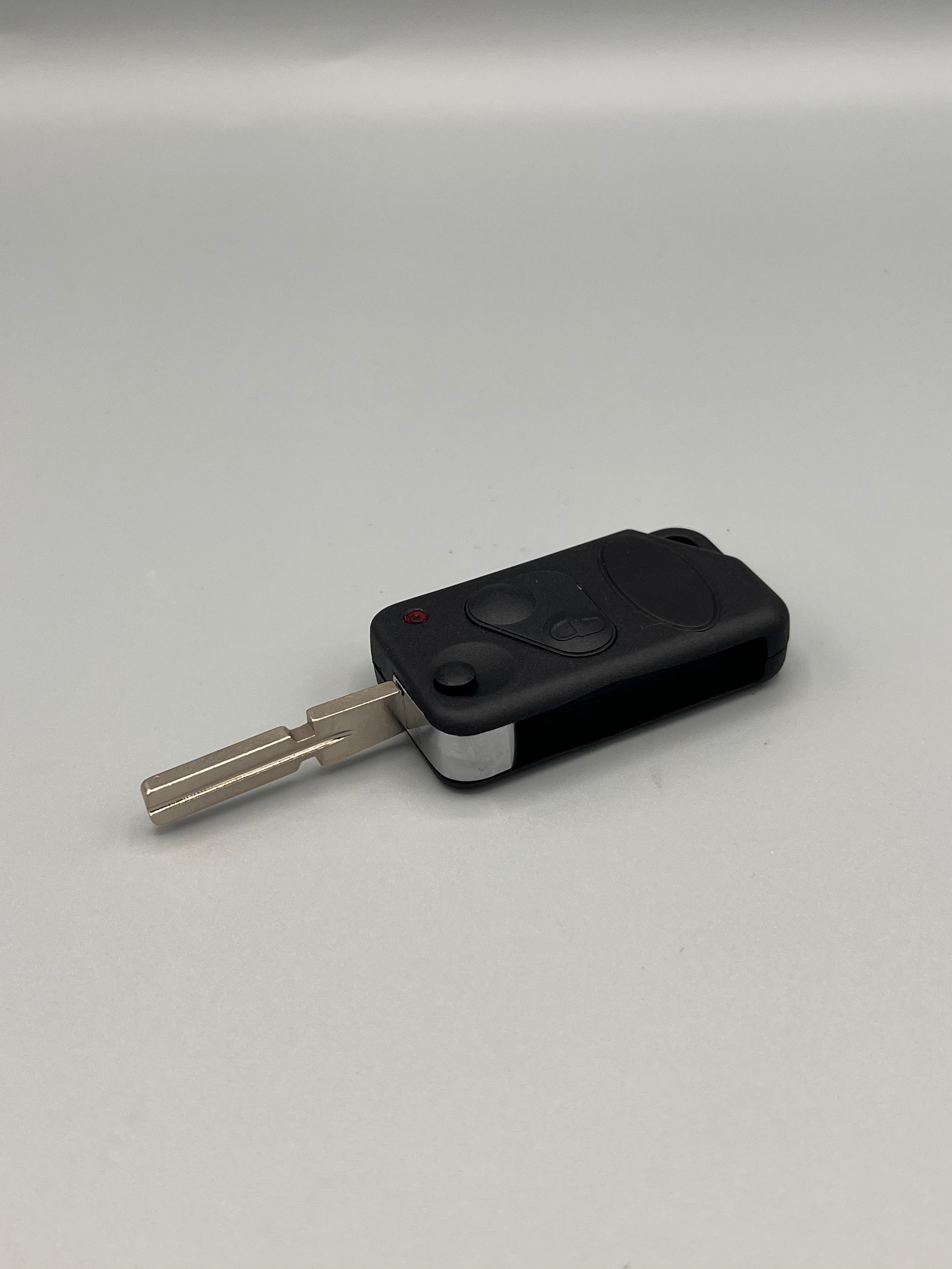 Land Rover Flip Key Shell | Land Rover Key Shell | Diamond Key Supply